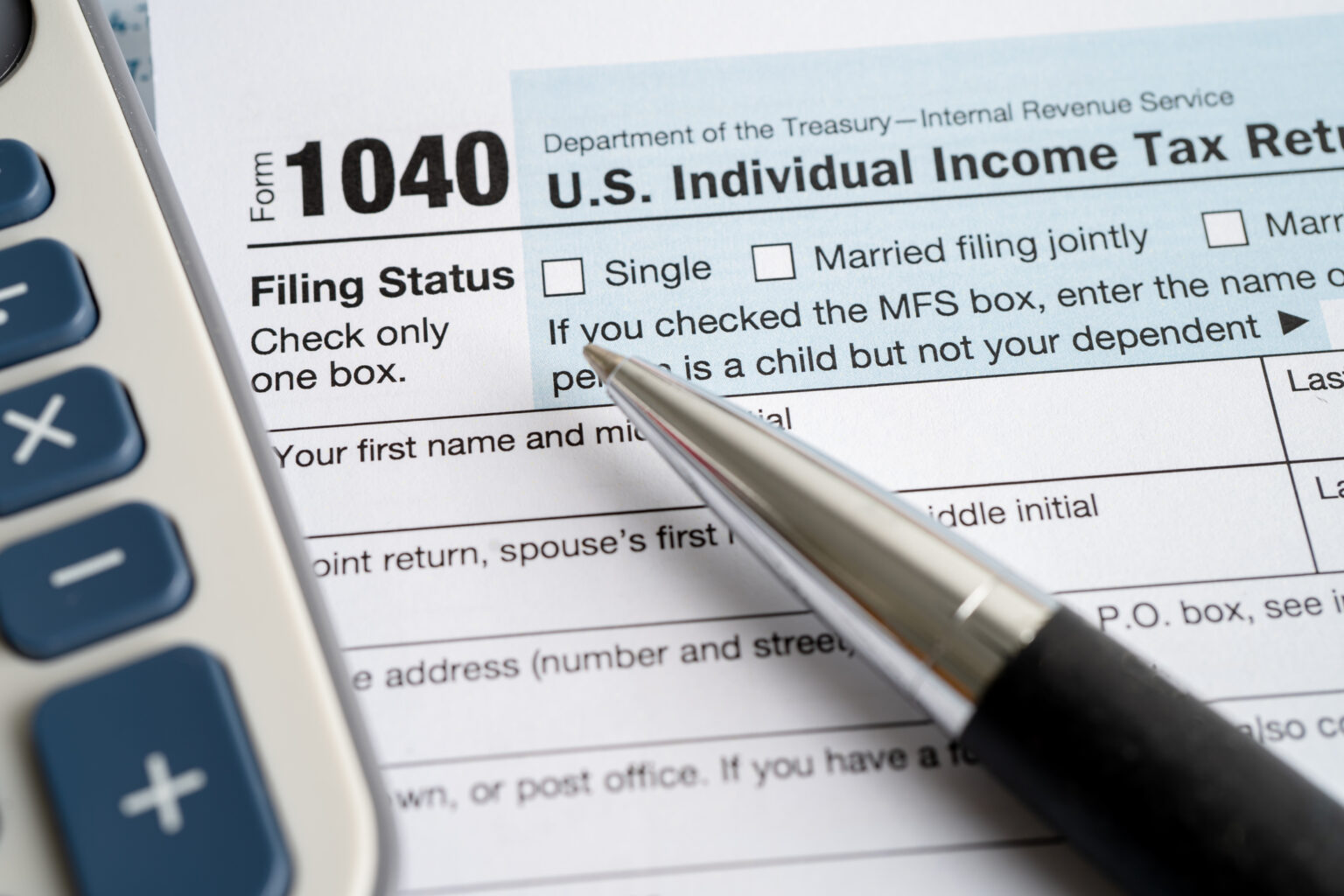 Difference Between an Amended & Superseding Tax Return